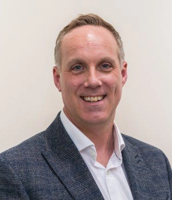 Darren Hunt , Sales Director | Property Experts | College and County